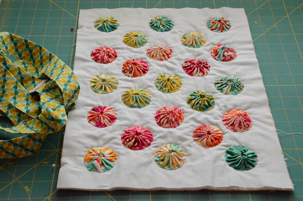 Mini Yo Yo Quilt Tutorial