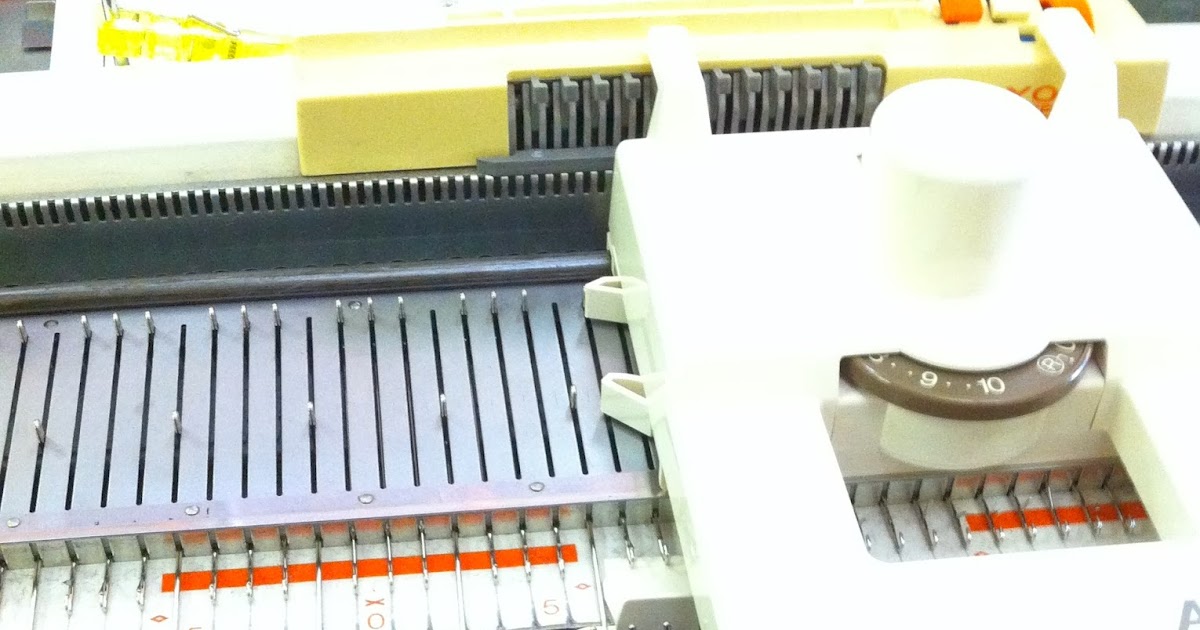 Machine Knitting Fun: Discovering My Intarsia Carriage