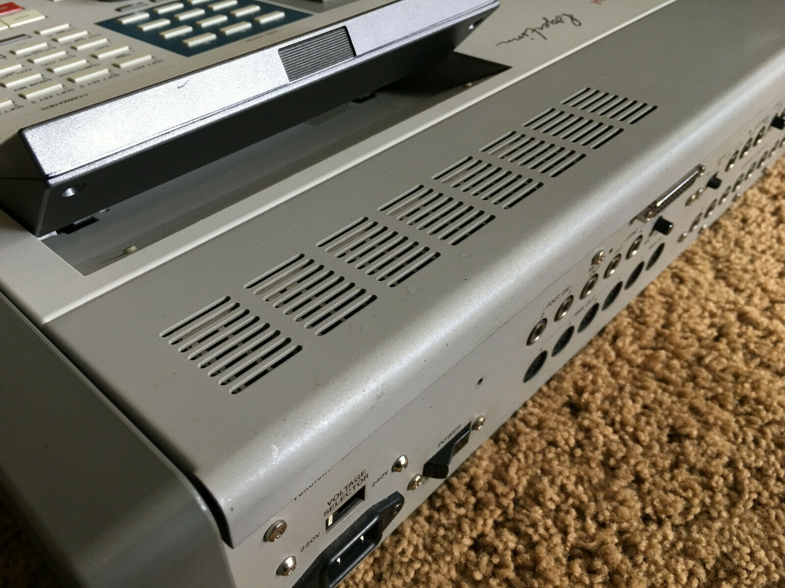 MATRIXSYNTH: Akai MPC-60 Vintage MIDI Drum Machine