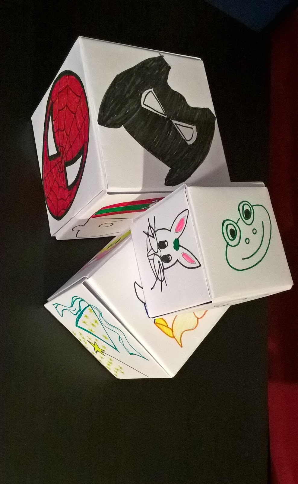 Odore Intenso di Carta: Il dado delle storie...