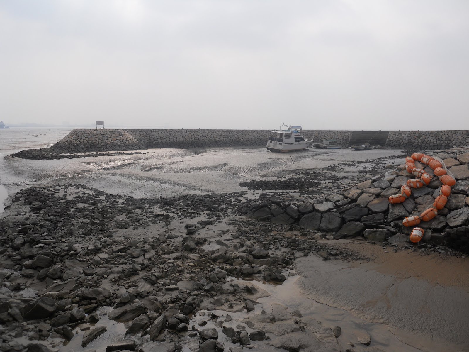 The Bagsy Blog: Mud, Mud Glorious Mud - Flanders & Swann