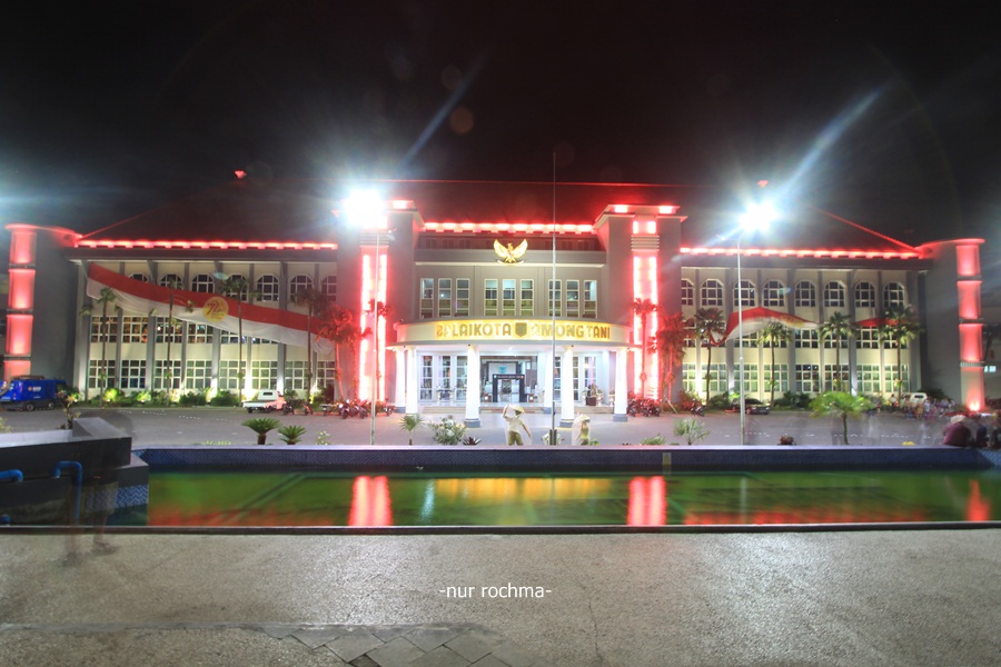 Sejenak, di Balaikota Among Tani, Batu