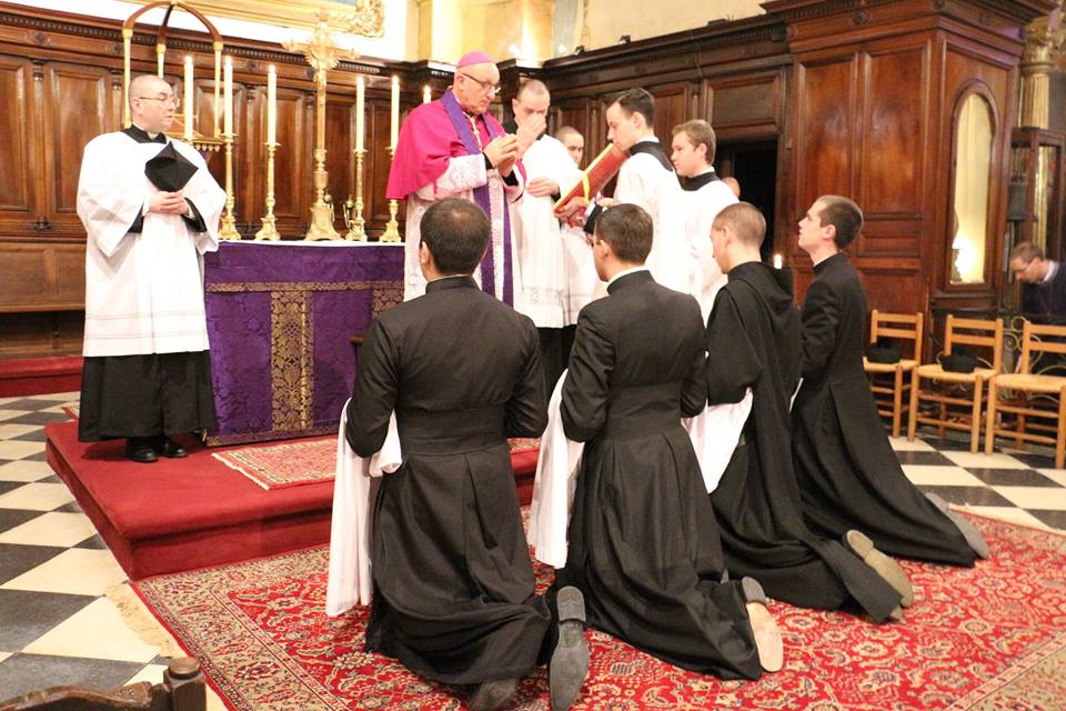 New Liturgical Movement: Tonsure, Minor Orders and Subdiaconal ...