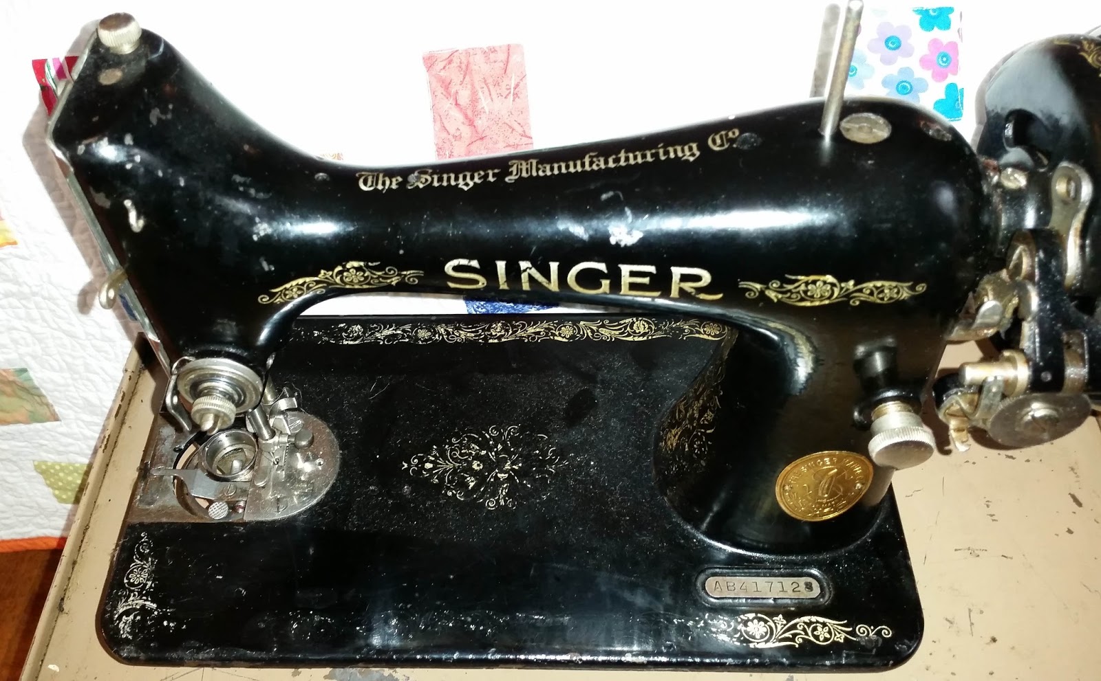 DragonPoodle Studio: Singer 99 conversion to hand crank, bobbin winder ...