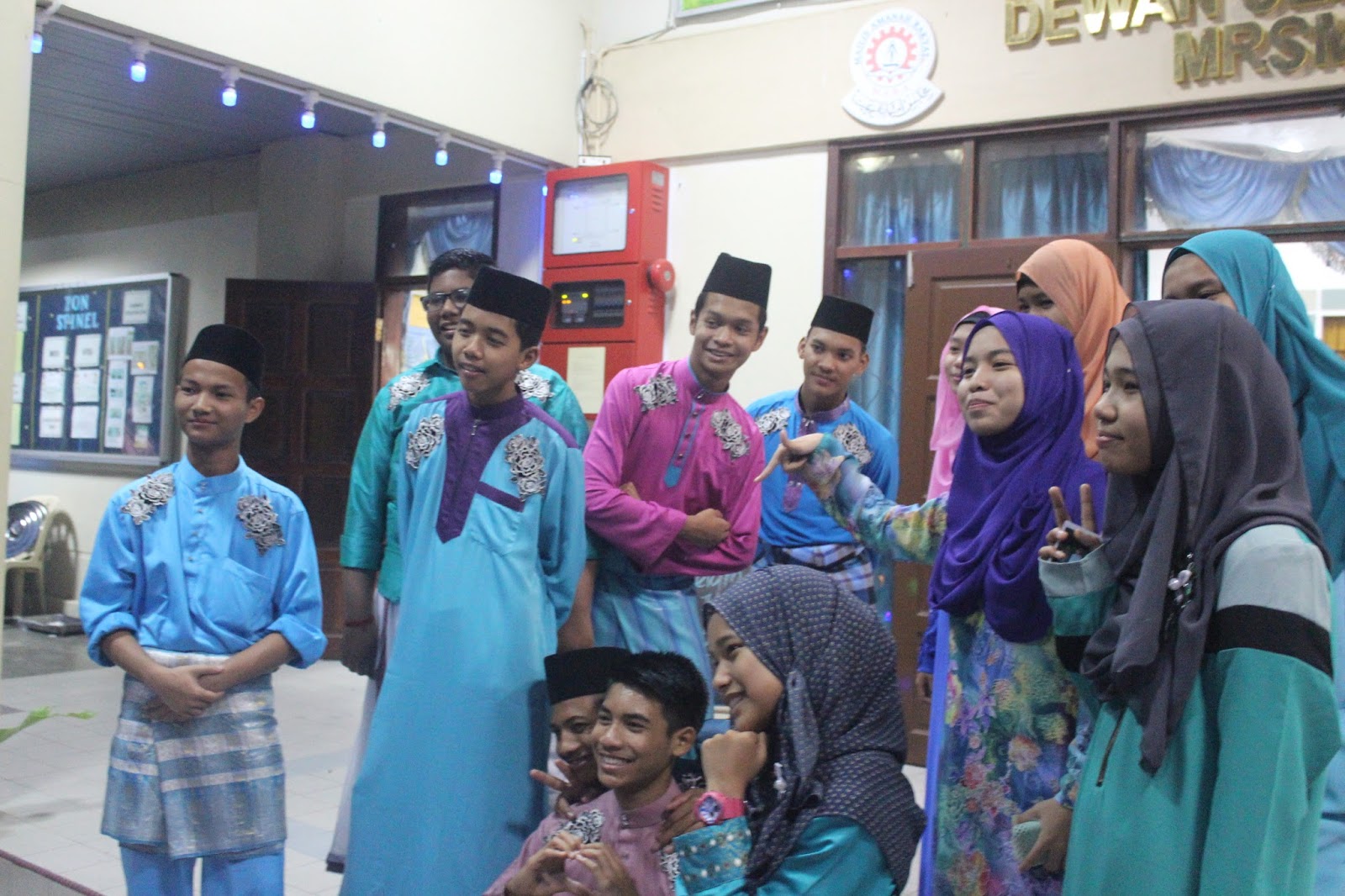 Pusat Sumber Ilmu Darul Najah: Sambutan Hari Raya Aidilfitri MRSM Gerik