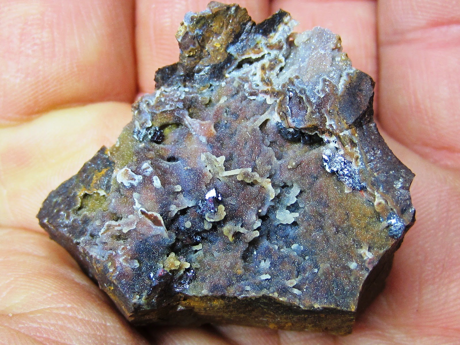 Colección de Minerales de Mmarte: Cuprita, mina El Valle-Boinás, Begega ...