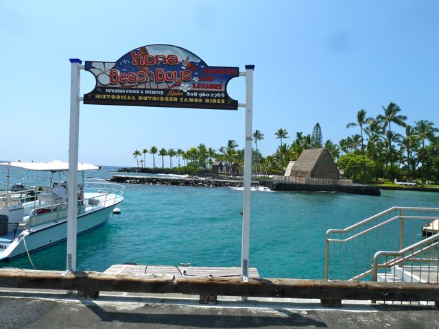 Peter and Vicki's Travel Blog: A new perspective - Old Kailua Town ...