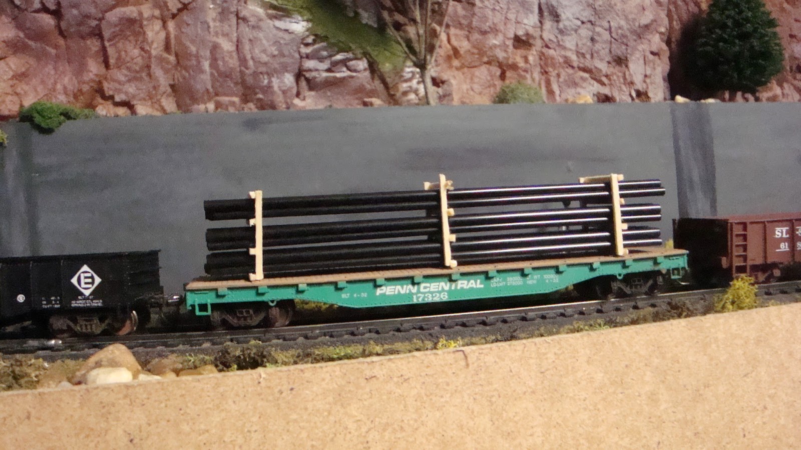 New York Central Train Layout: Pipe Loads