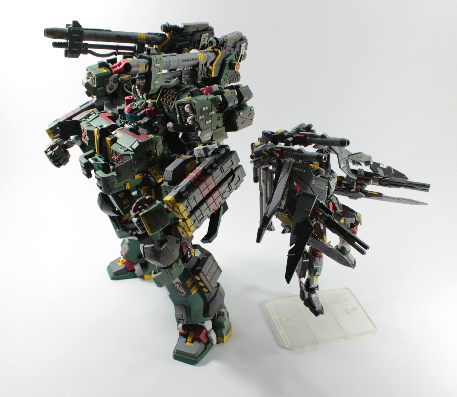 Gundam Family: Striker Buster (Heavy Type) & Gundam Astraea Arfogaeth ...