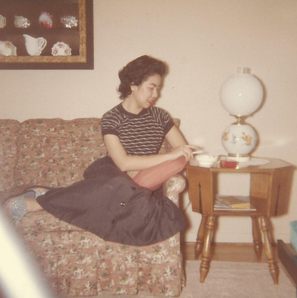 When Women Used to Smoke: 26 Interesting Snapshots Show Smoking Habits ...