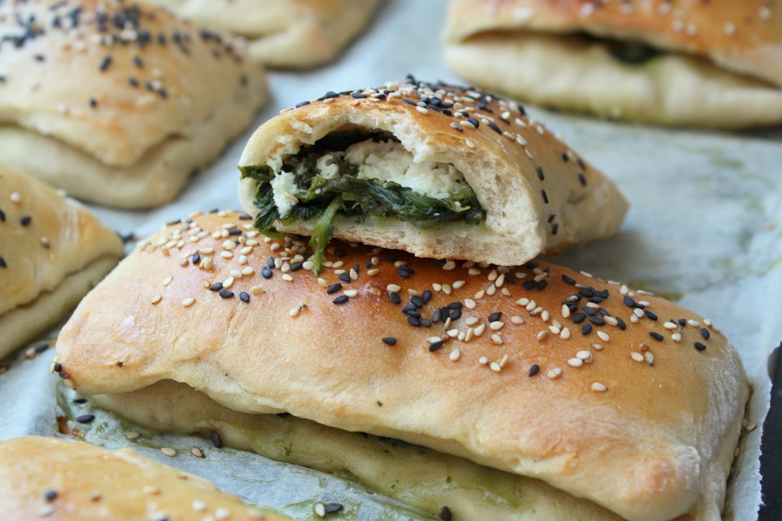 Mini-calzones med spinat og feta | Madlaboratoriet | Bloglovin’