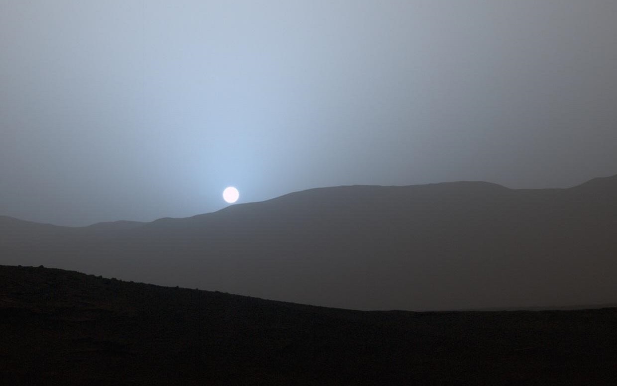 One Sun, Two Worlds - Sunset on Earth & Mars | Earth Blog
