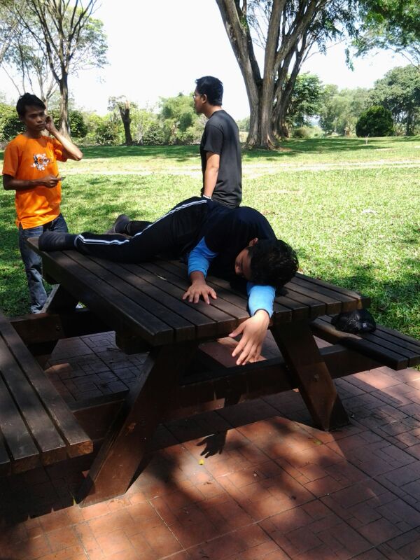 Pengembaraan Bersama ^_^: Rawatan Kecemasan (First Aid Kit)