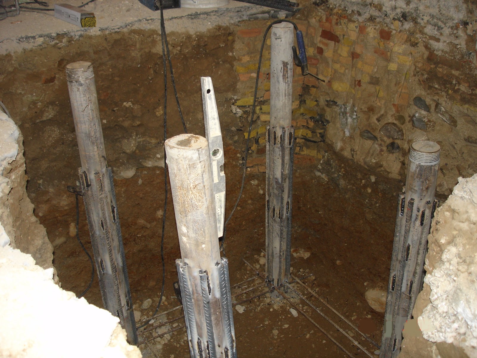 Canteiro de Obras: Microestacas