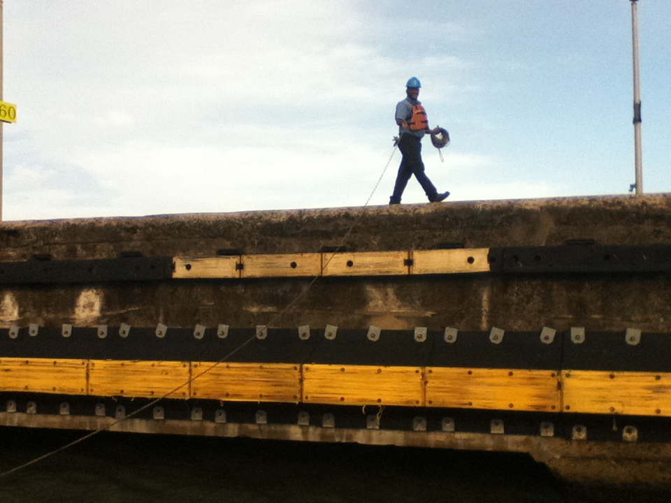 Elsa lève les voiles: Canal de Panama