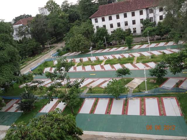 Tin Moe San: YANGON UNIVERSITY CONVOCATION HALL CARPARKING