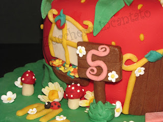 Zucchero incantato: STRAWBERRY SHORTCAKE CAKE - TORTA FRAGOLINA DOLCECUORE