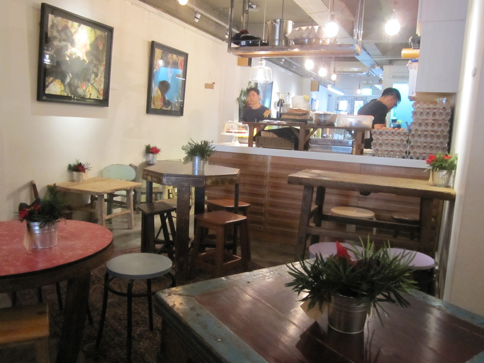 Strangers' Reunion Cafe ~ rolling writes