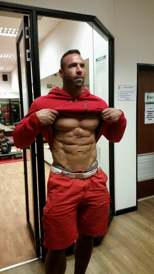 Worldwide Bodybuilders: South African bodybuilder John Lucas