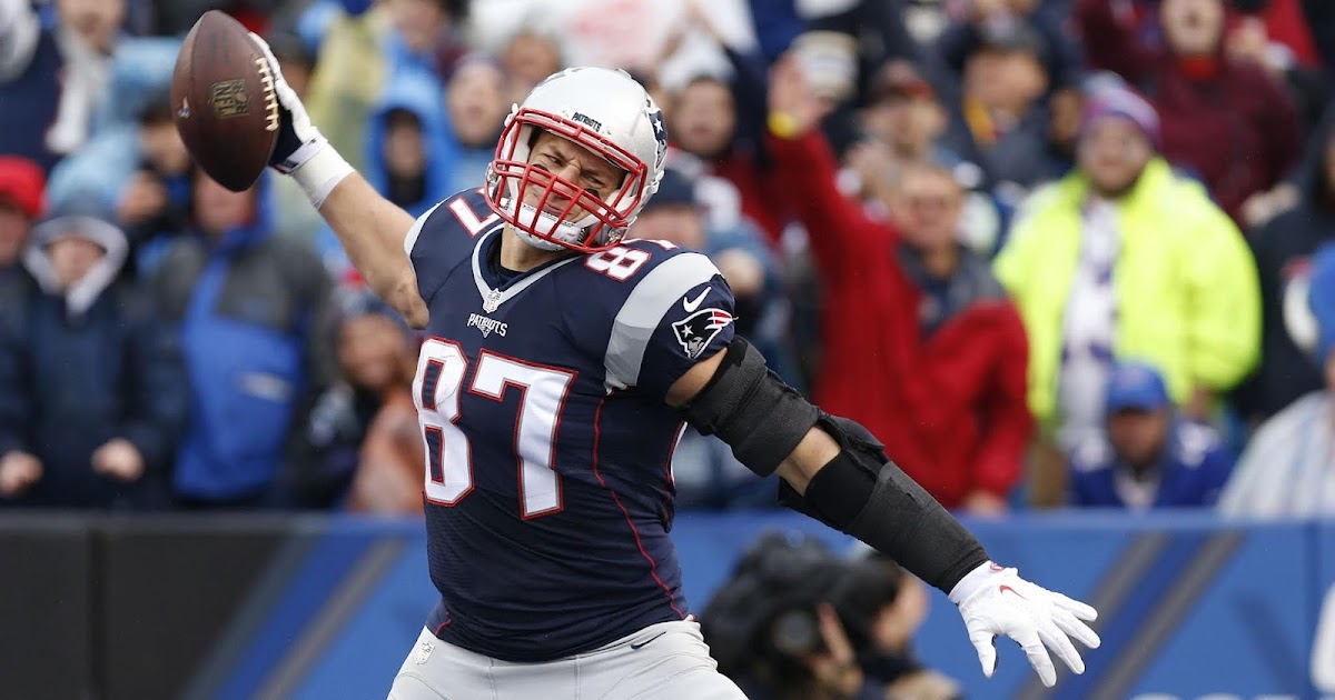 Gronks solid performance is something to take away from loss in Miami