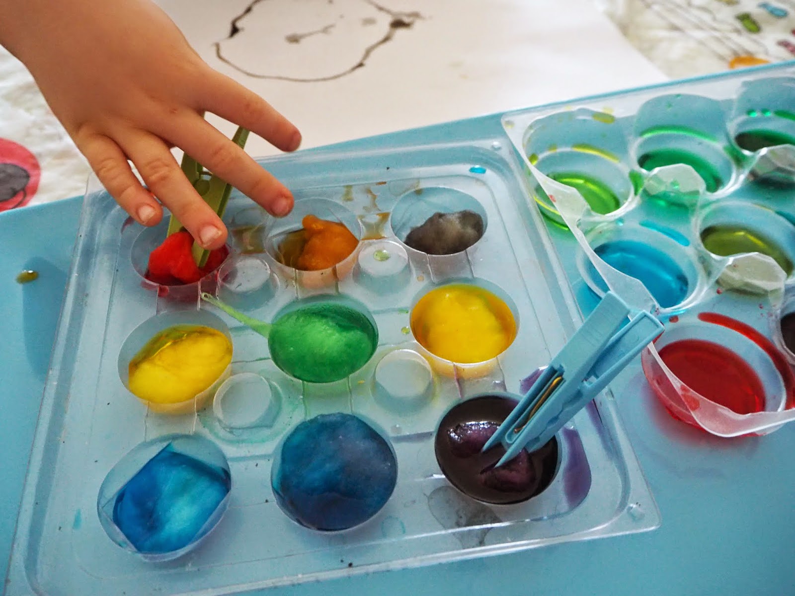 Learn with Play at Home: Water Transfer Colour Guess Game. Fine motor ...
