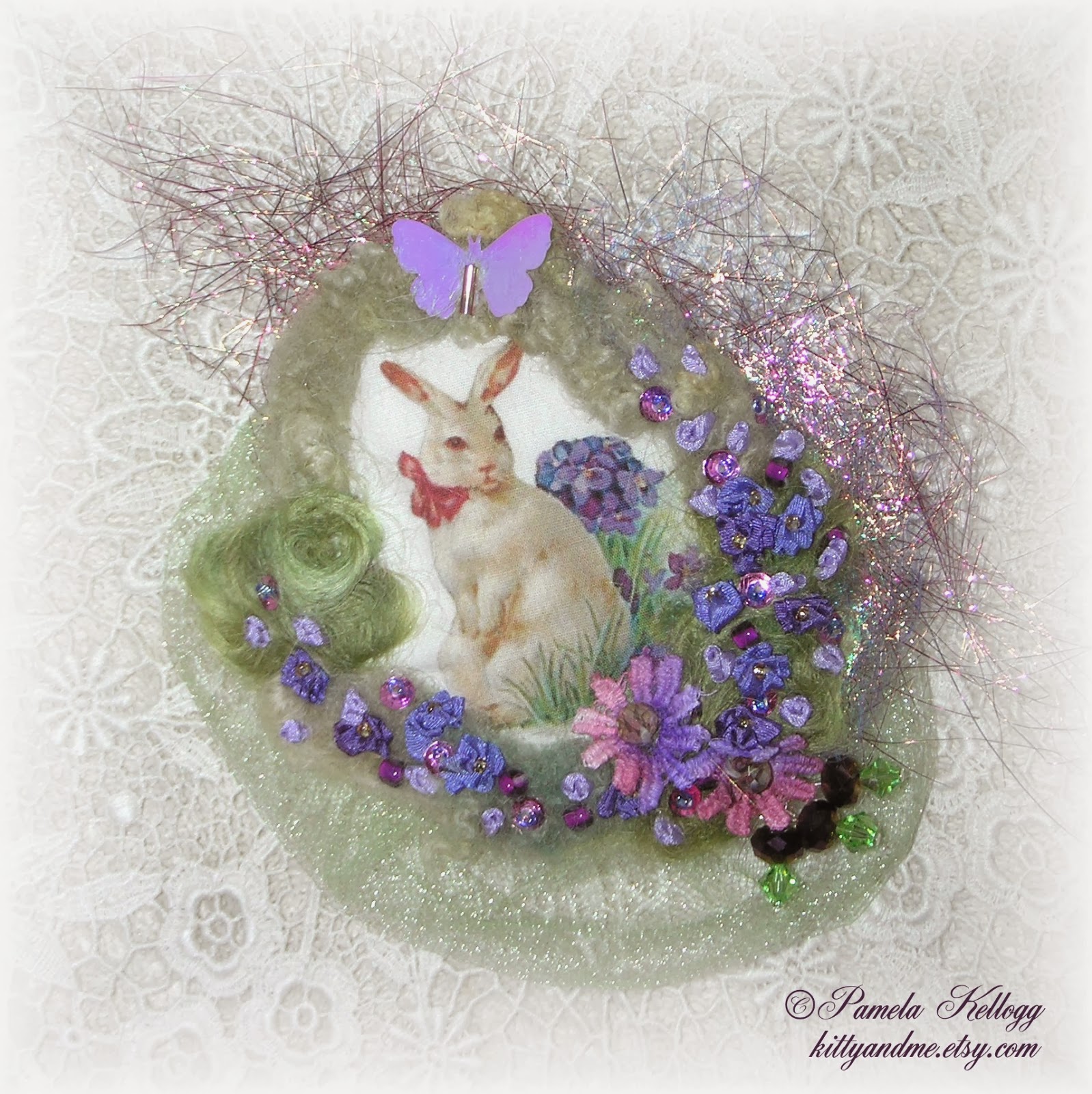 Kitty And Me Designs: Needle Felted Easter Brooches