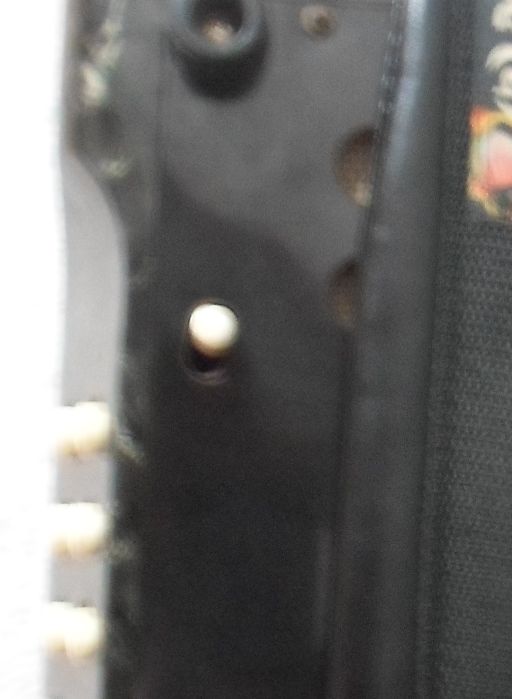 EL ACORDEON VALLENATO: Partes principales del acordeón diatonico.