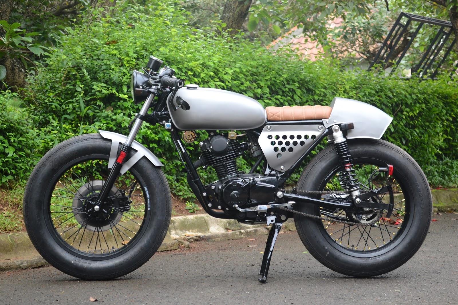 Cafe Racer Gl 100 | Reviewmotors.co