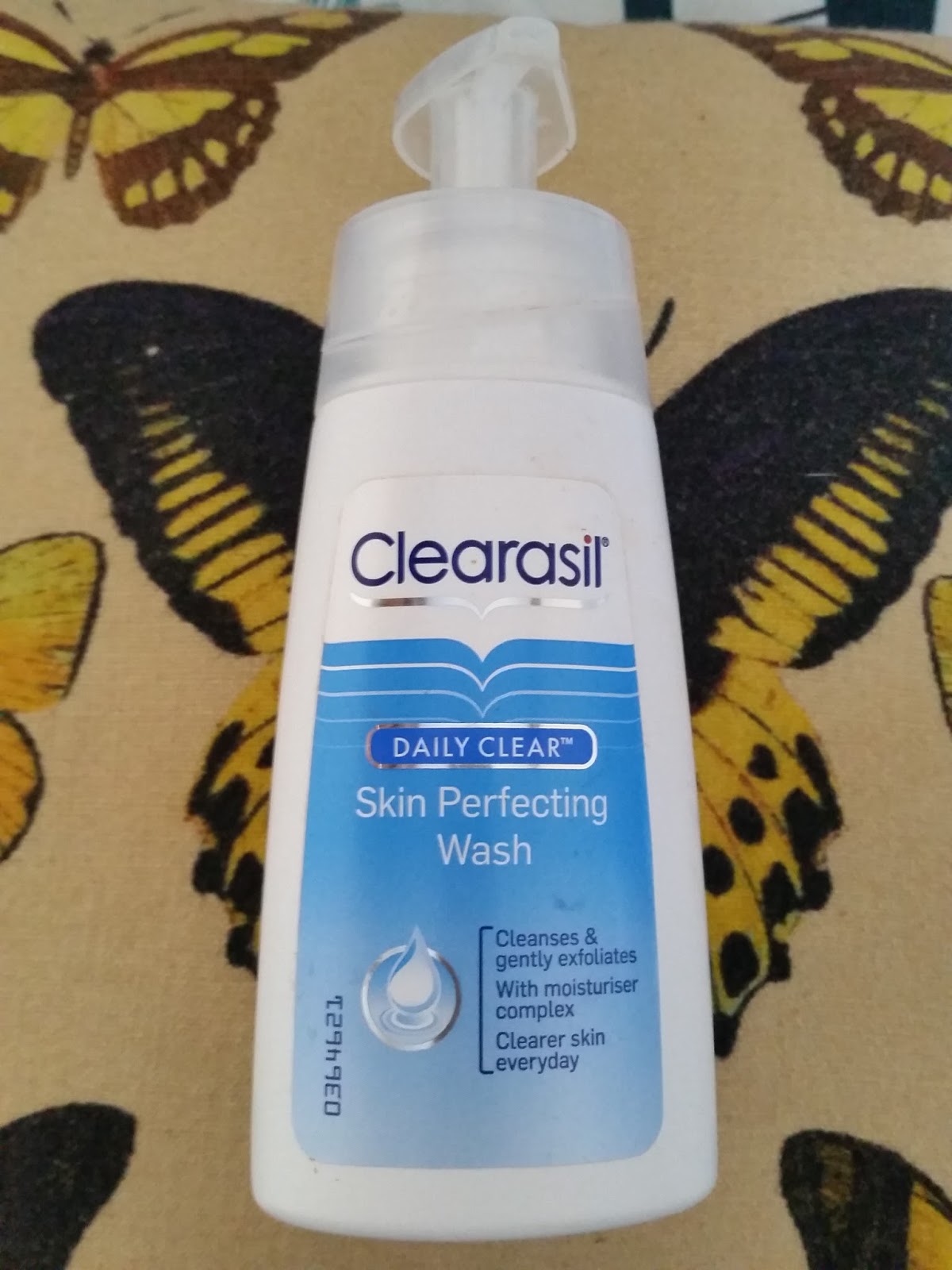 Clearasil Daily Clear Skin Perfecting Wash - Beat Acne Love Your Skin