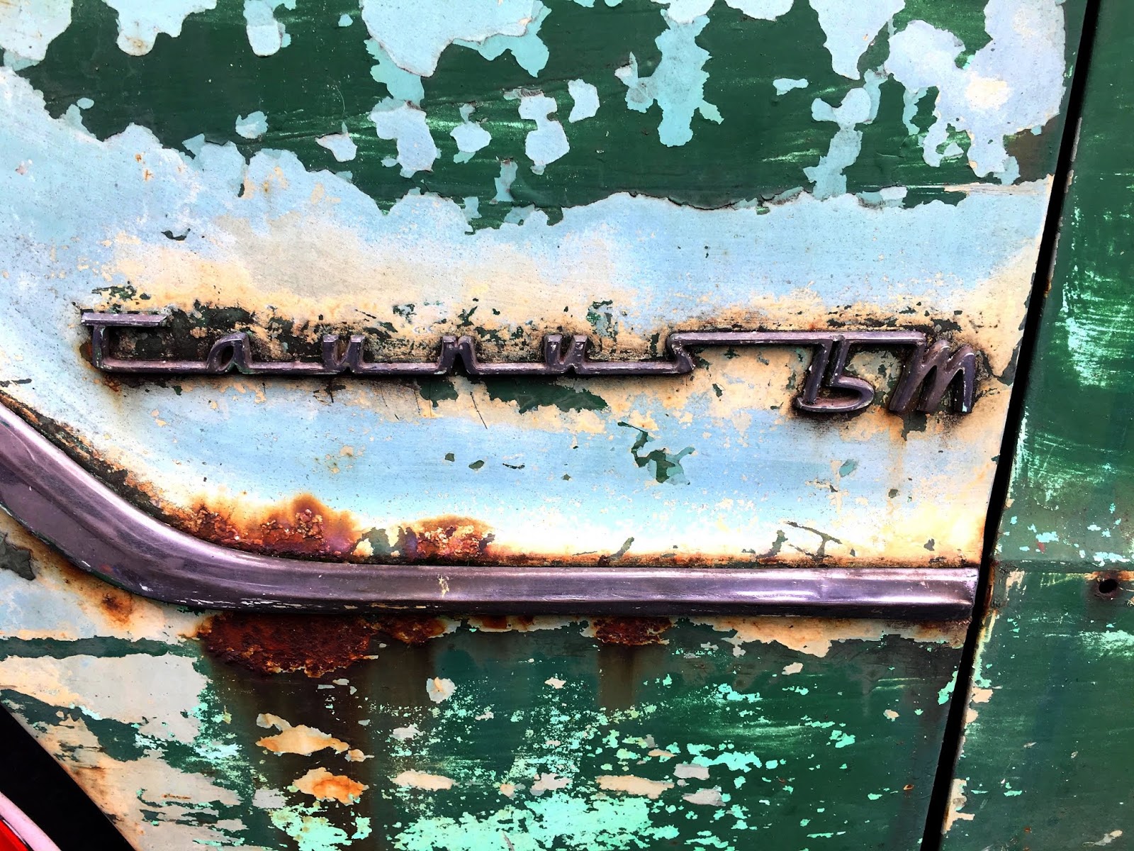 Chapati Road: un OXIDADO FORD, Muy Feo