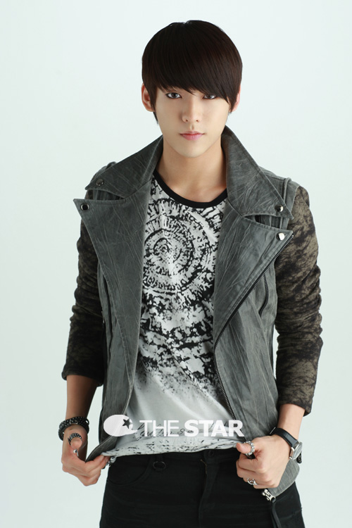Biodata Dan Fakta Lengkap Lee Min Hyuk (BTOB) | Haryadi Borntobeat