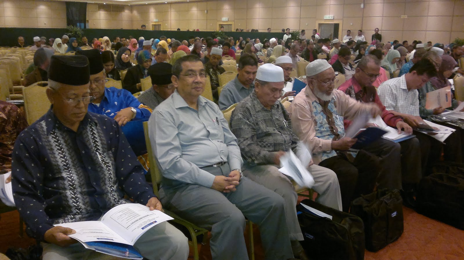 PERDASAMA: Mesyuarat Agung Wilayah Bank Rakyat 2012 di MITC Negeri Melaka