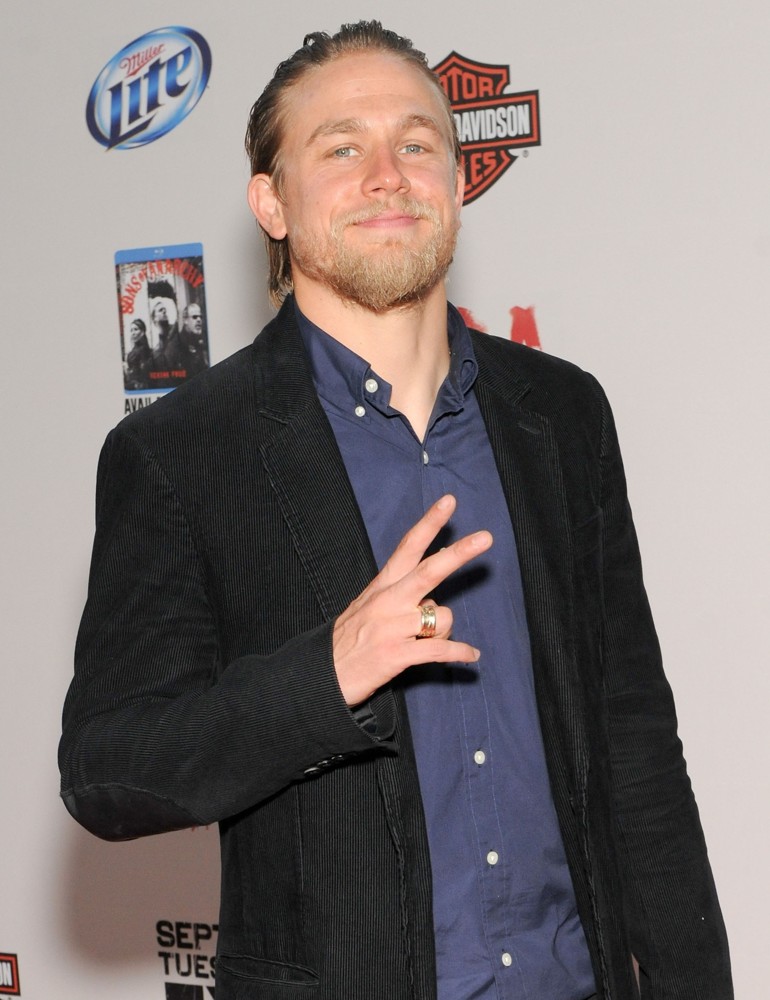 Thunmans tv-blogg: The Evolution of Charlie Hunnam
