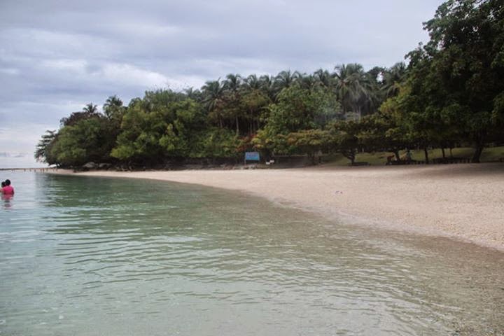 Christine Sells: Isla Reta Beach Resort, Samal Island