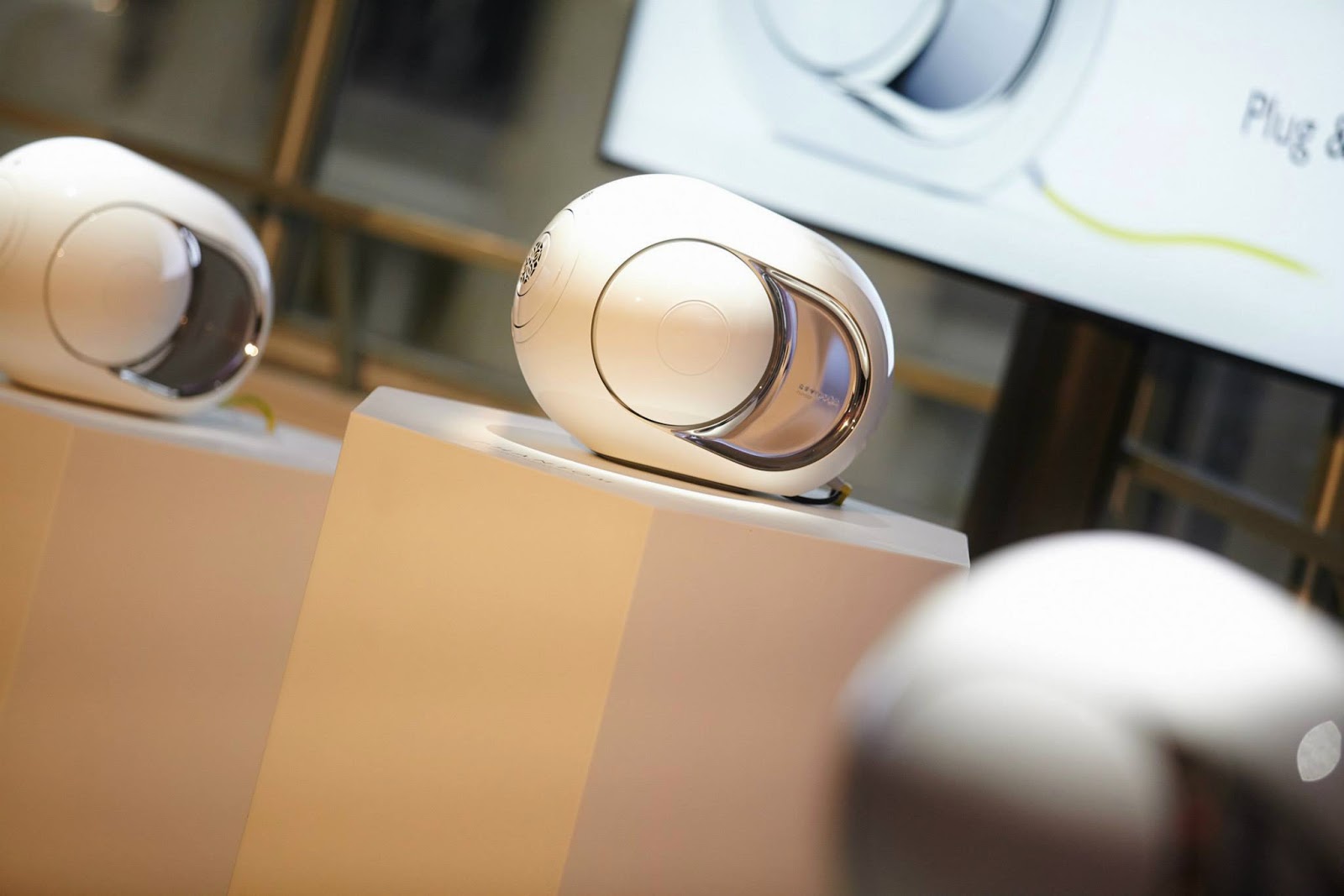 Devialet Phantom Implosive Sound Centre – M & S | Ultimate High-Fidelity