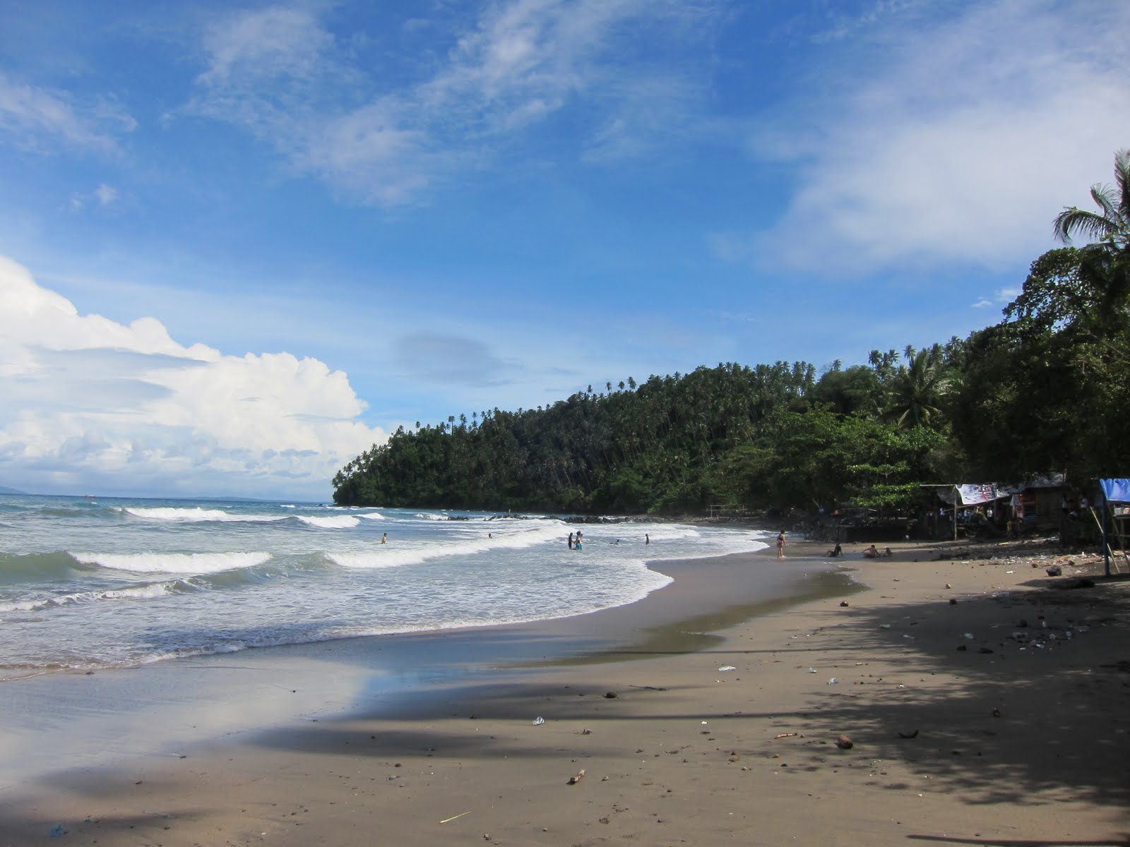 Manado (Danau Linau, Danau Tondano, Bukit Kasih, Pantai Malalayang)