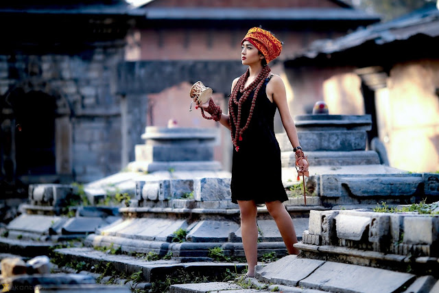 Alisha Rai Biography, Loot 2 item girl - TBC VLOG