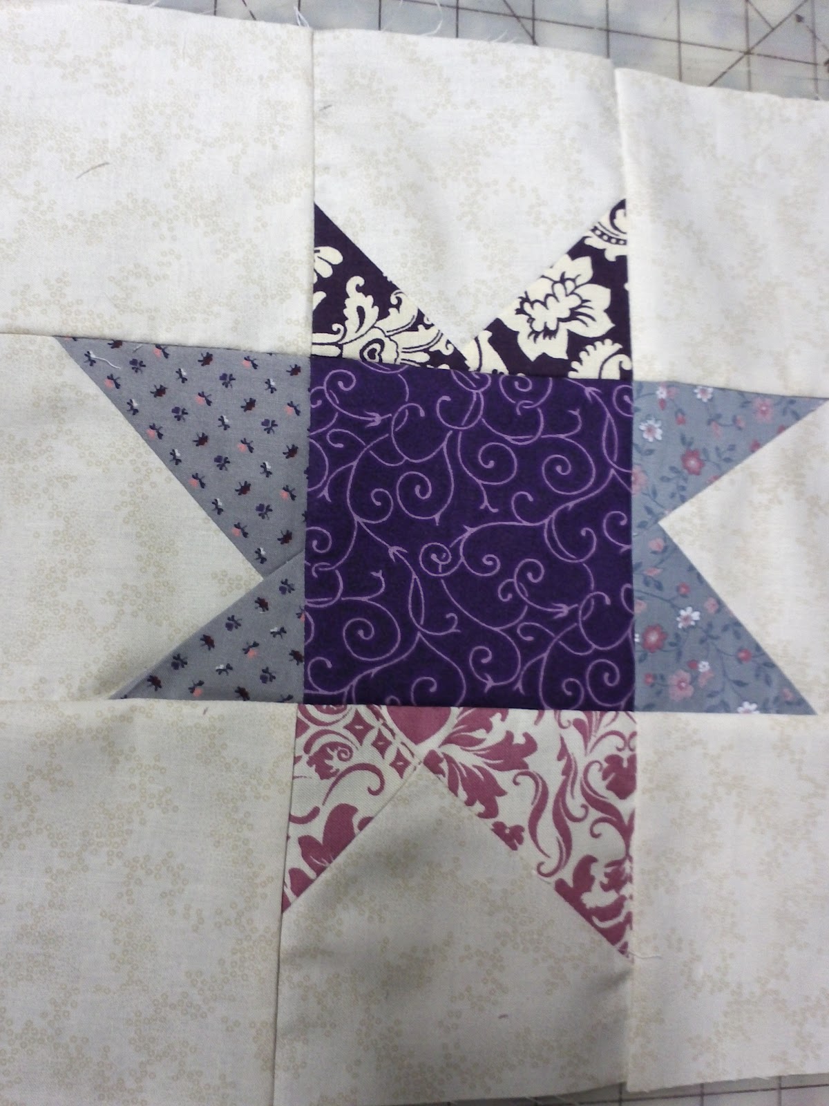 Living Lauralei: Wonky Star Quilt Block Tutorial