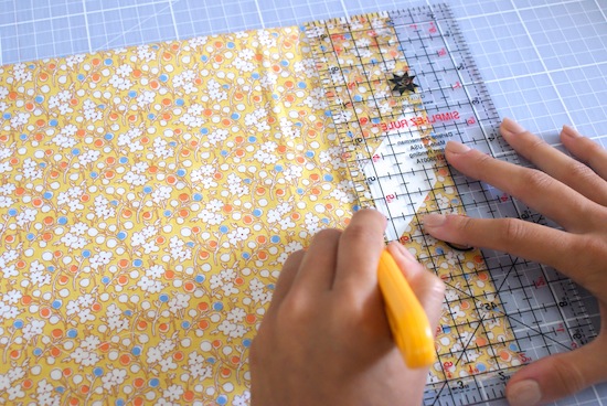 English Paper Piecing Basics: Week 3 // Diamonds; Tutorial & Tips