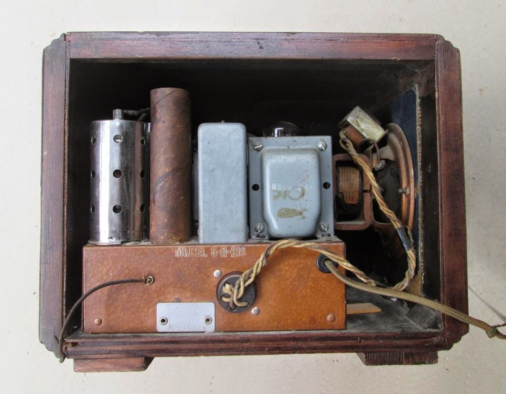 Cape Radio: Zenith 5R216 - 1938