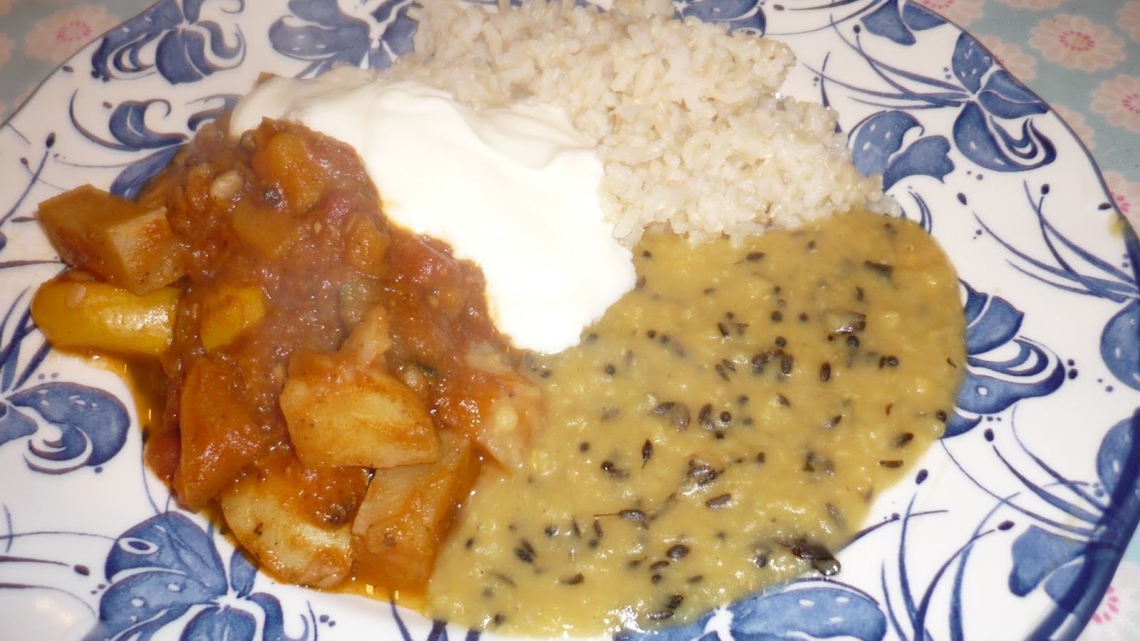 Kitchen Fairies: Veggie curry, dhal and brown rice