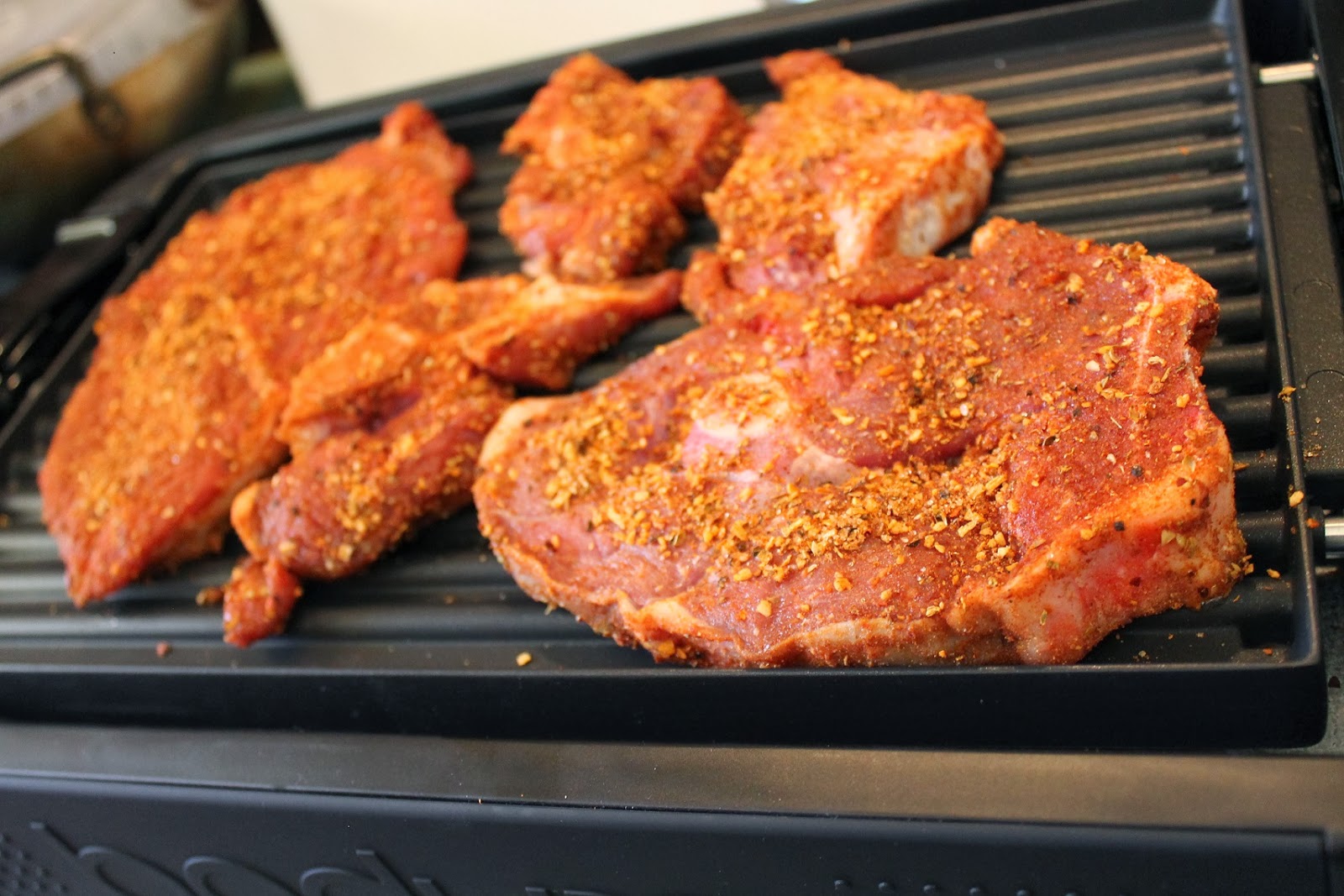 umiyumi2 : our life in perth, WA: Garage sale dan menu grill