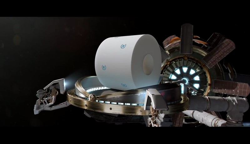 Pubblicità Rotoloni Regina: astronauta alieni e storico jingle musicale.