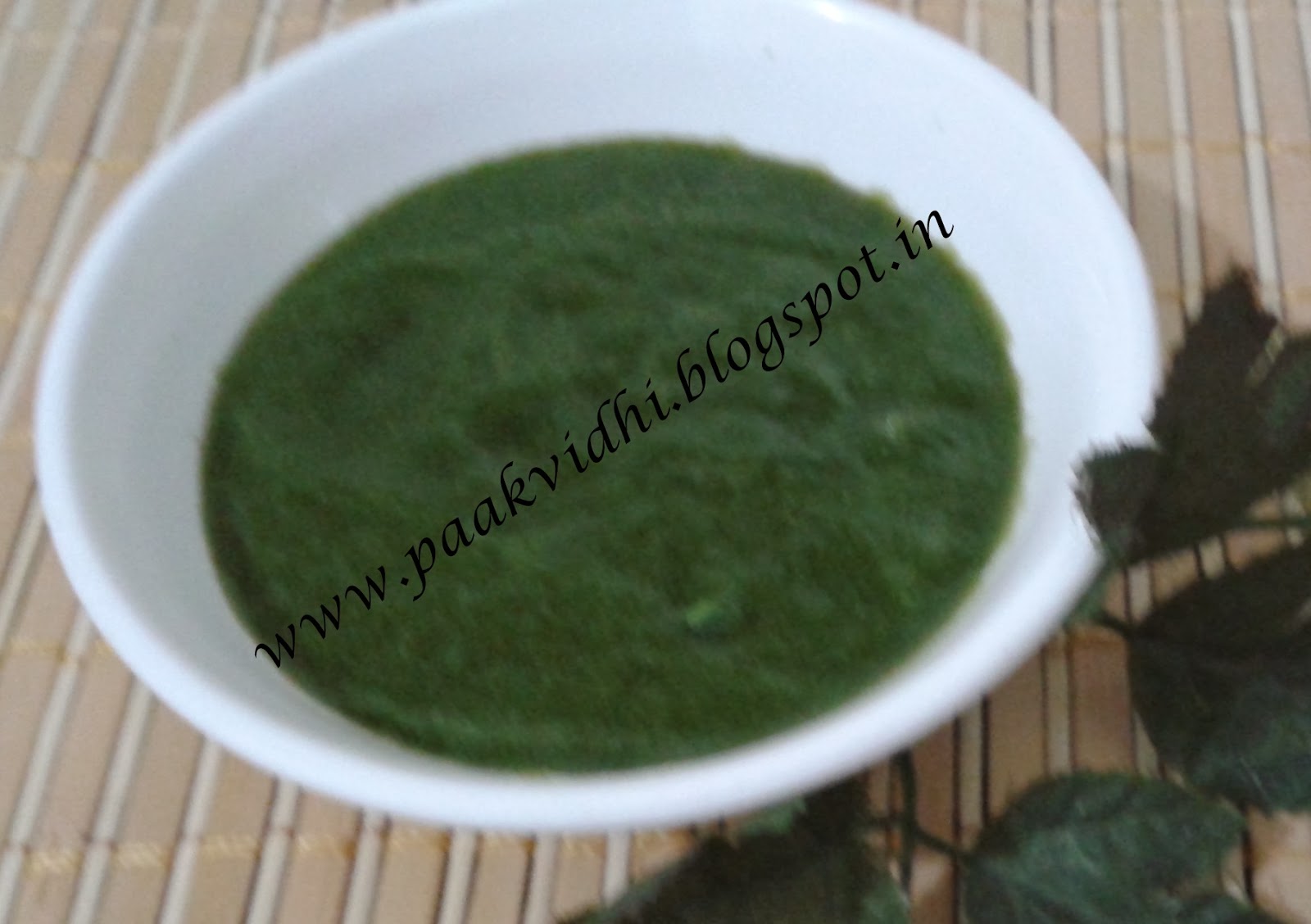 GREEN DHANIYA CHUTNEY |PAAKVIDHI