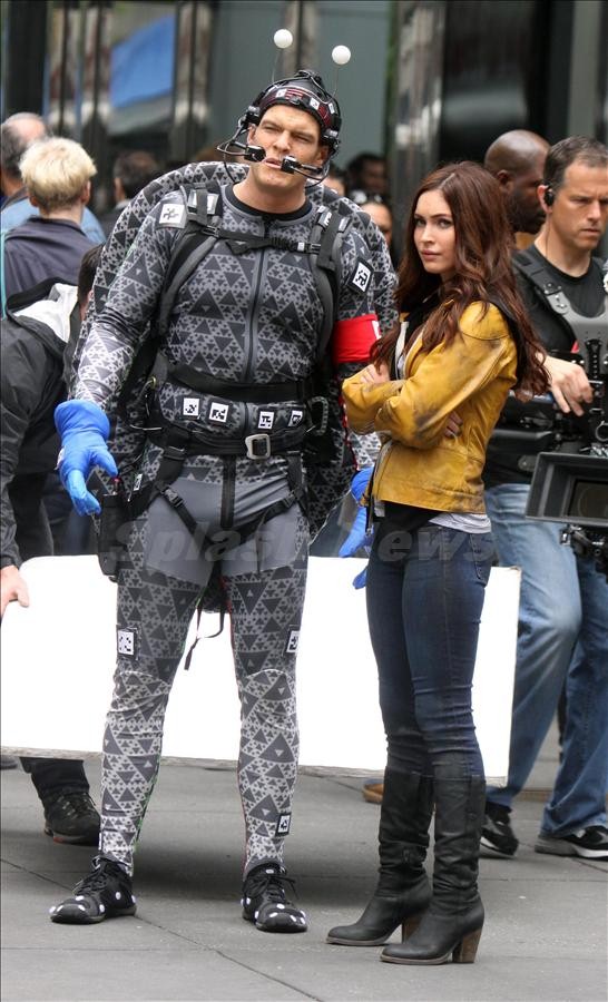 LAS CRÓNICAS DE AXA: Raphael y April O´Neil en en el rodaje de Teenage ...