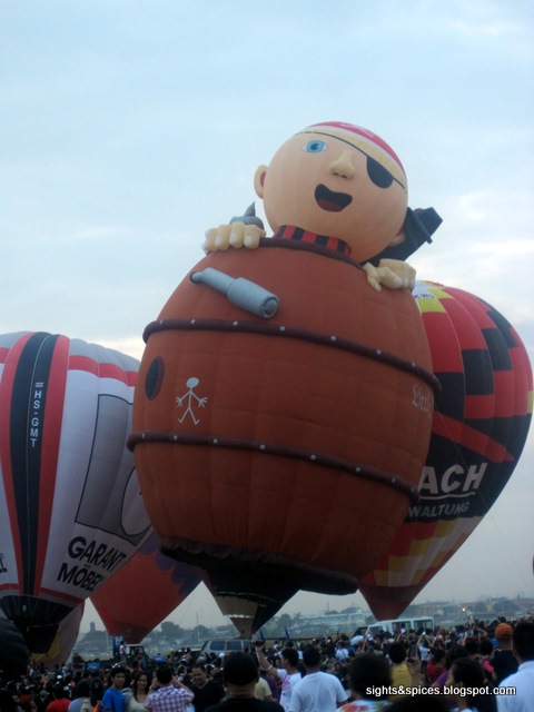 Sights and Spices: Sights: PAMPANGA's Hot Air Balloon Festival