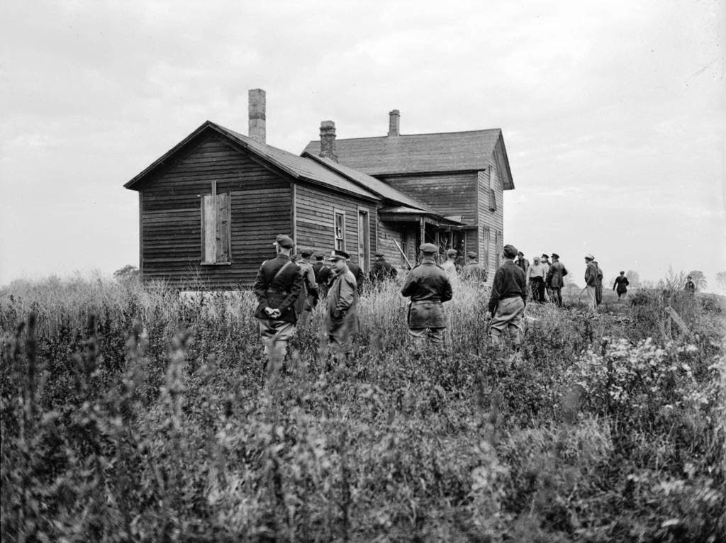 Story of the Notorious John Dillinger in the 1930s Through Pictures ...