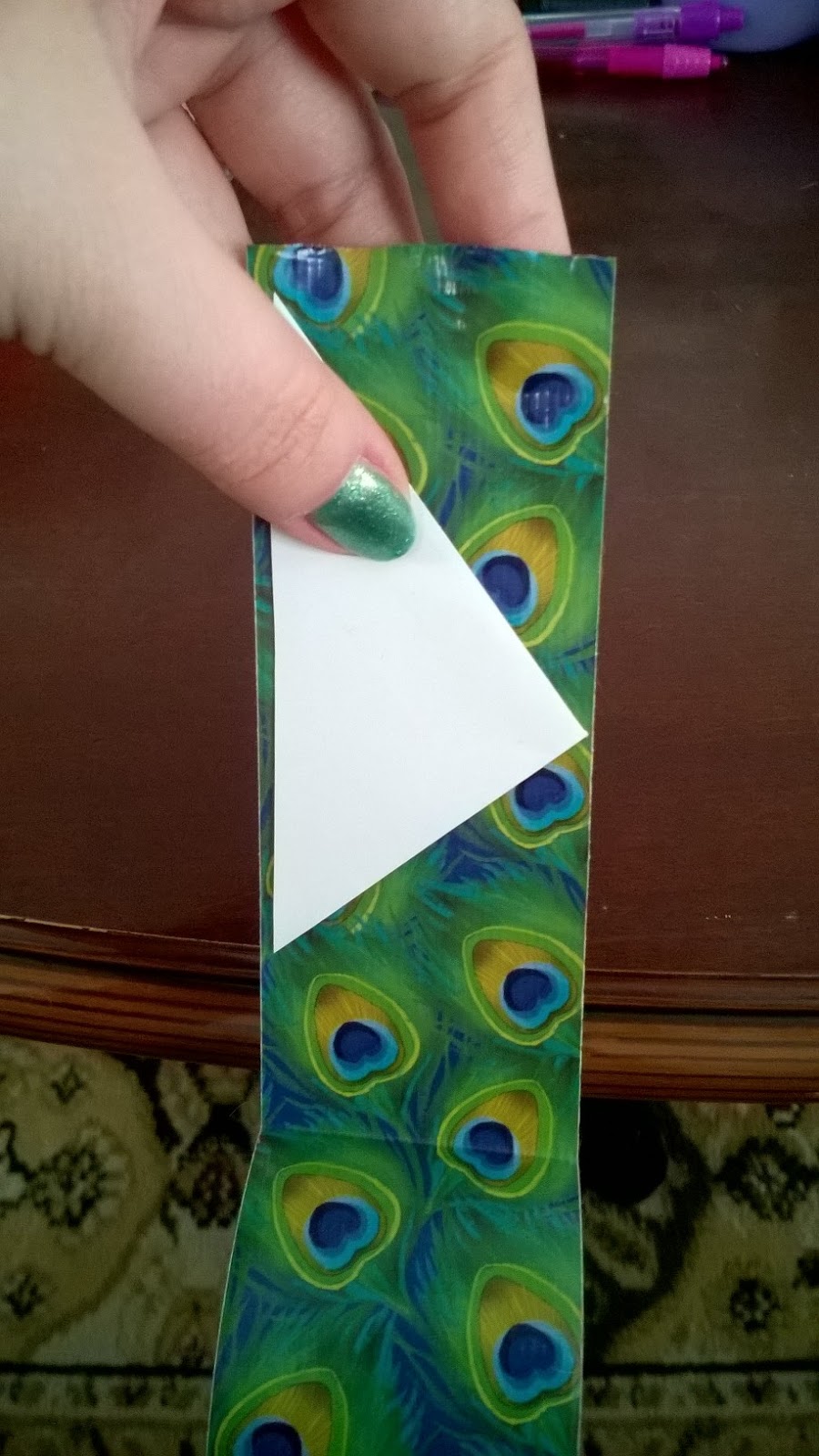 Heavree Reviews : Bookmark DIY: Duct Tape Bookmark Corner