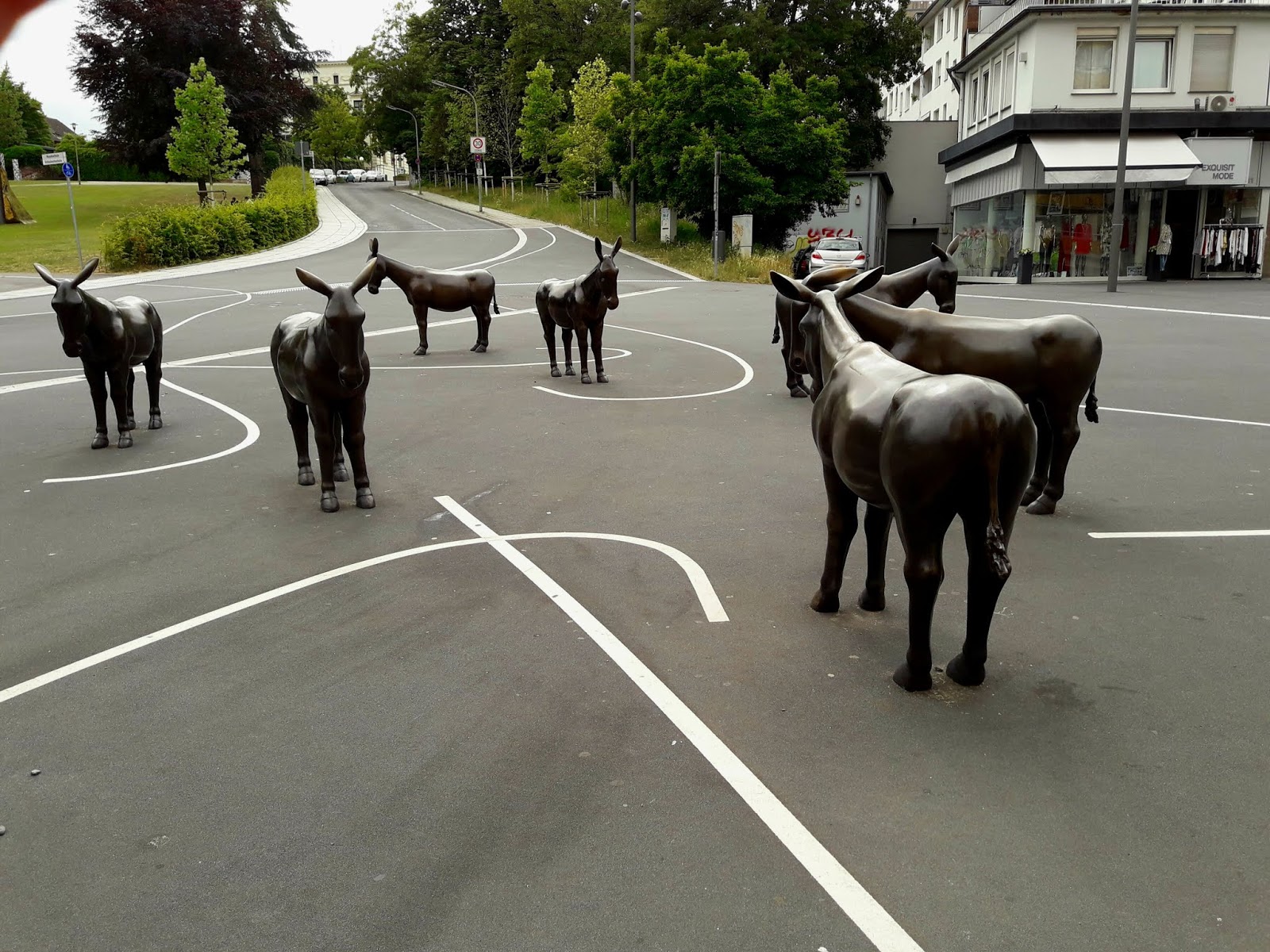 Mönchengladbach: poznaj historyczne i magiczne miejsca miasta!