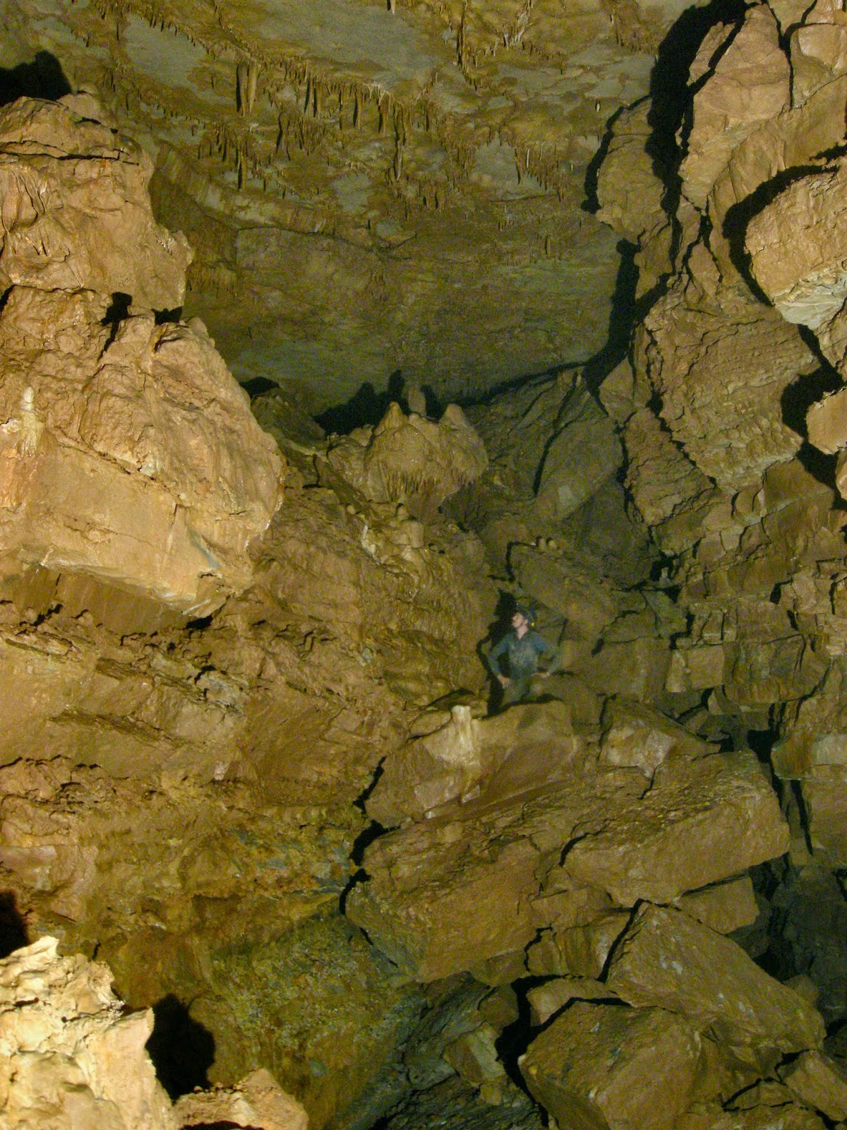 BINKLEY CAVE BIG BONE MOUNTAIN PHOTO TRIP - ADAM HAYDOCK